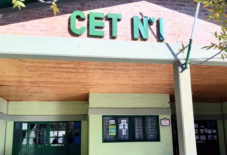 Llaman a licitación para realizar refacciones en el CET 1 de Roca | La ...