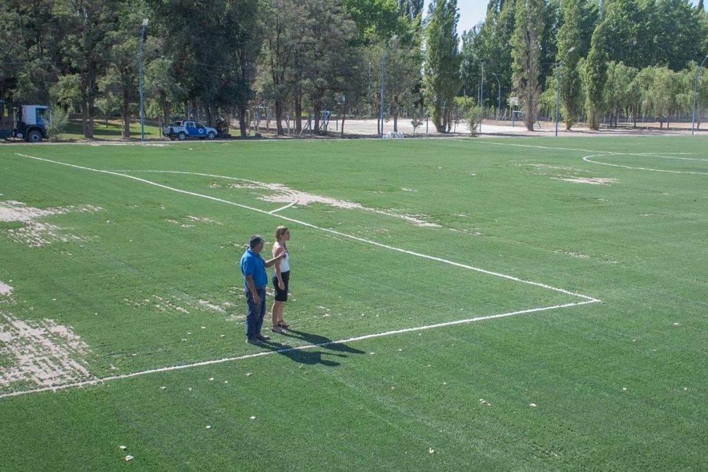 En breve ya se podrá disfrutar de la nueva cancha de fútbol municipal ...
